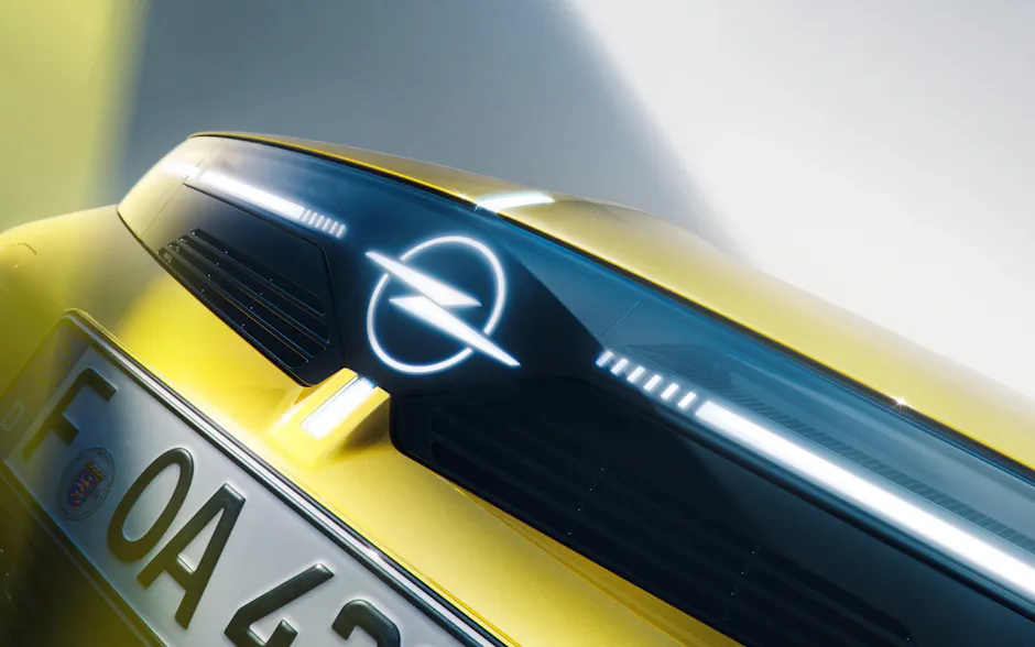 Neuer Opel Astra und Astra Sports Tourer im neuen Design mit Intelli ...